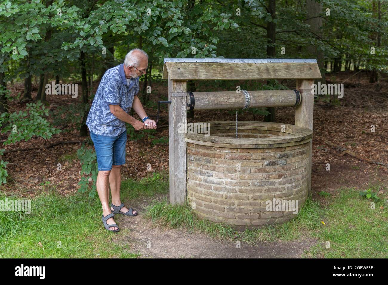 old stone water well Stock Photo - Alamy