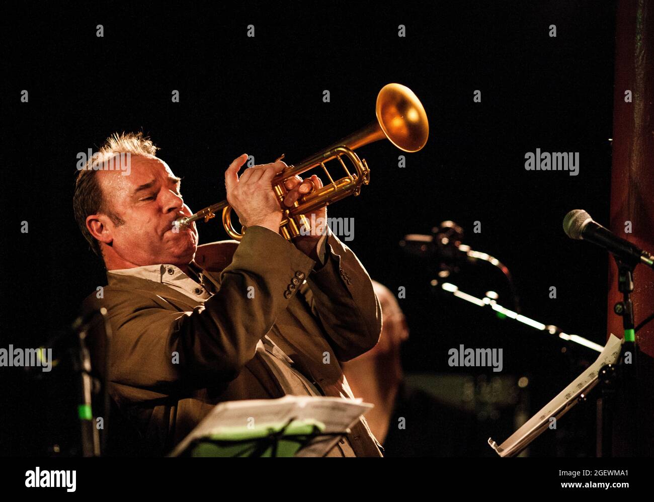 Jazz musicians at The Blue Lamp, Aberdeen, Scotland Stock Photo - Alamy