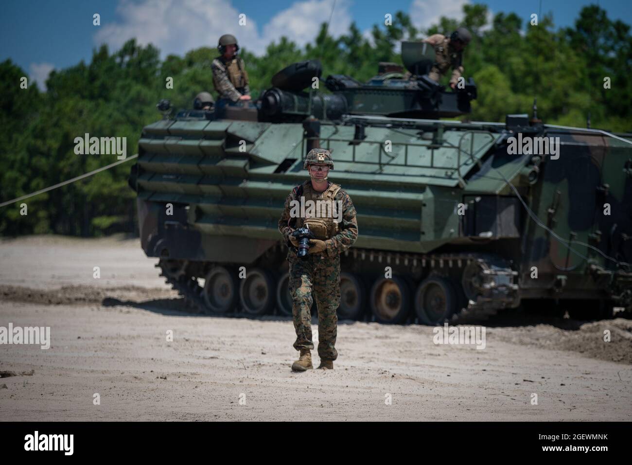 Mine clearing line charge mclc hi-res stock photography and images - Alamy