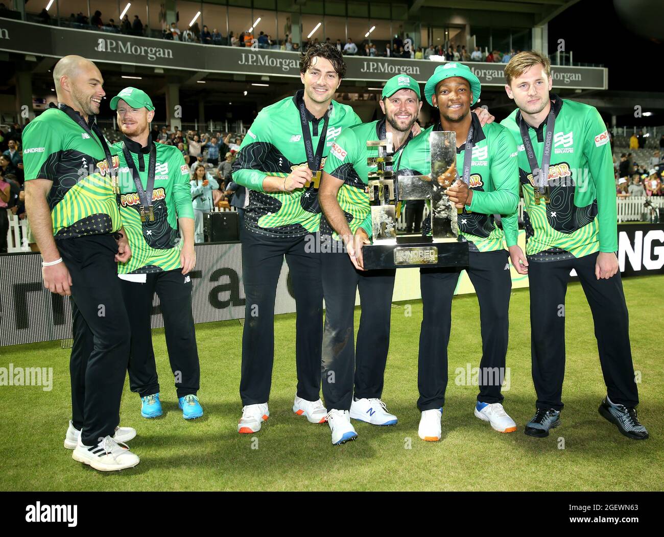 Southern brave the hundred trophy hi-res stock photography and images ...