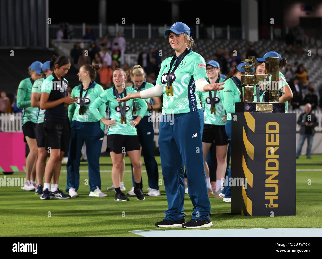 The hundred cricket trophy hi-res stock photography and images - Alamy
