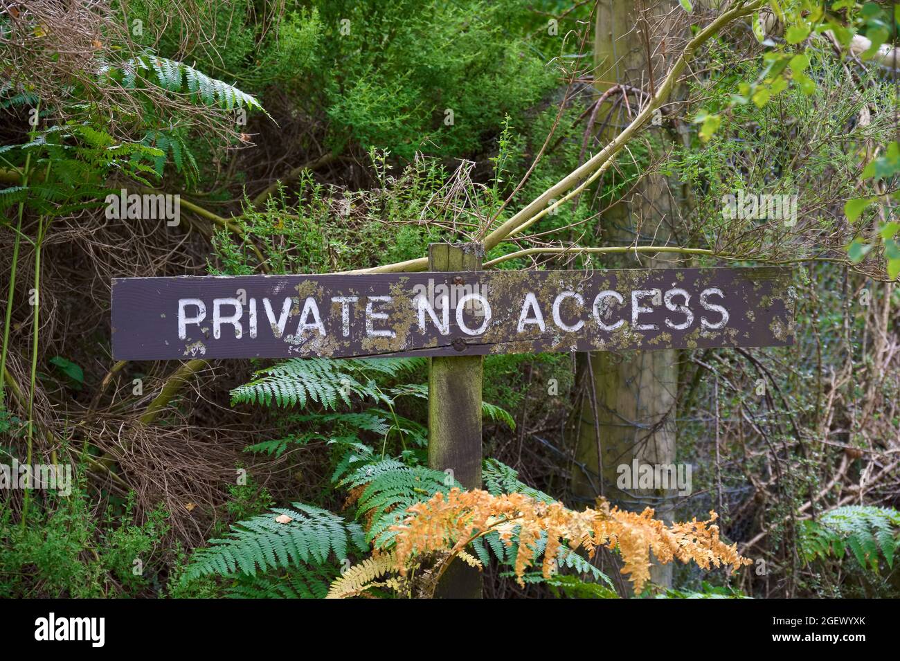 Private no access sign at rural country estate entrance Stock Photo - Alamy