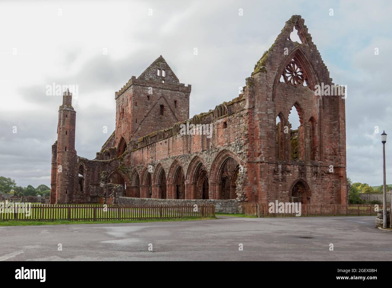 Sweetheart abbey hi-res stock photography and images - Alamy