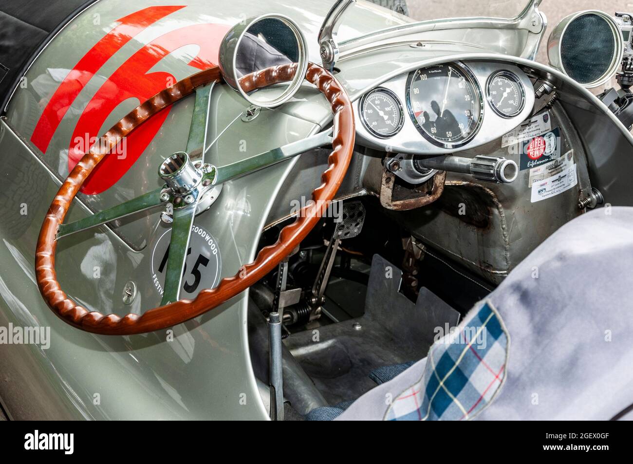 Mercedes benz w165 hi-res stock photography and images - Alamy