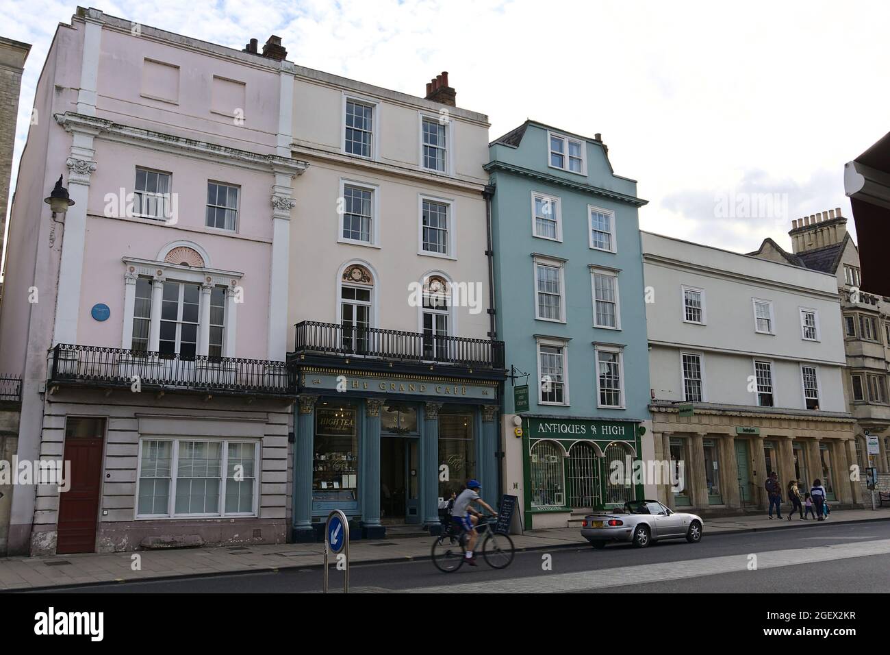 Oxford street shops exterior hi-res stock photography and images - Alamy