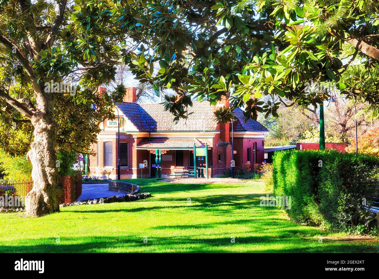 HIstoric traditional cottage in Machatti park of Bathurst town in ...