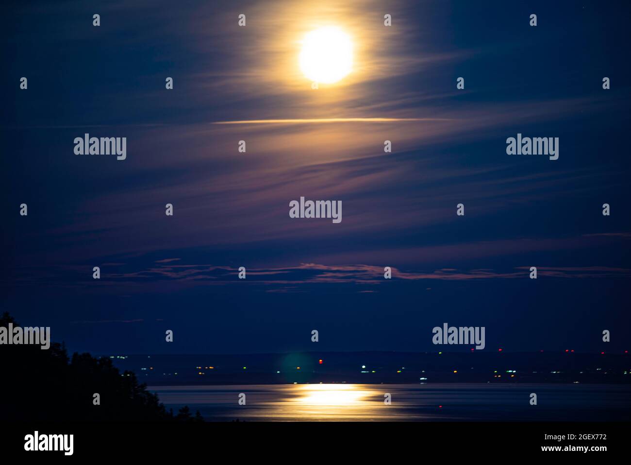 Lunar wave hi-res stock photography and images - Alamy
