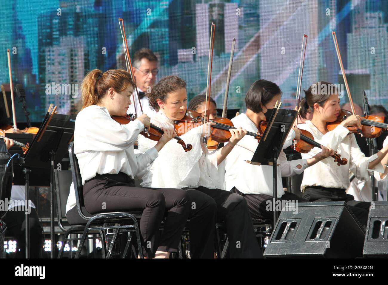 Jennifer springsteen hi-res stock photography and images - Alamy