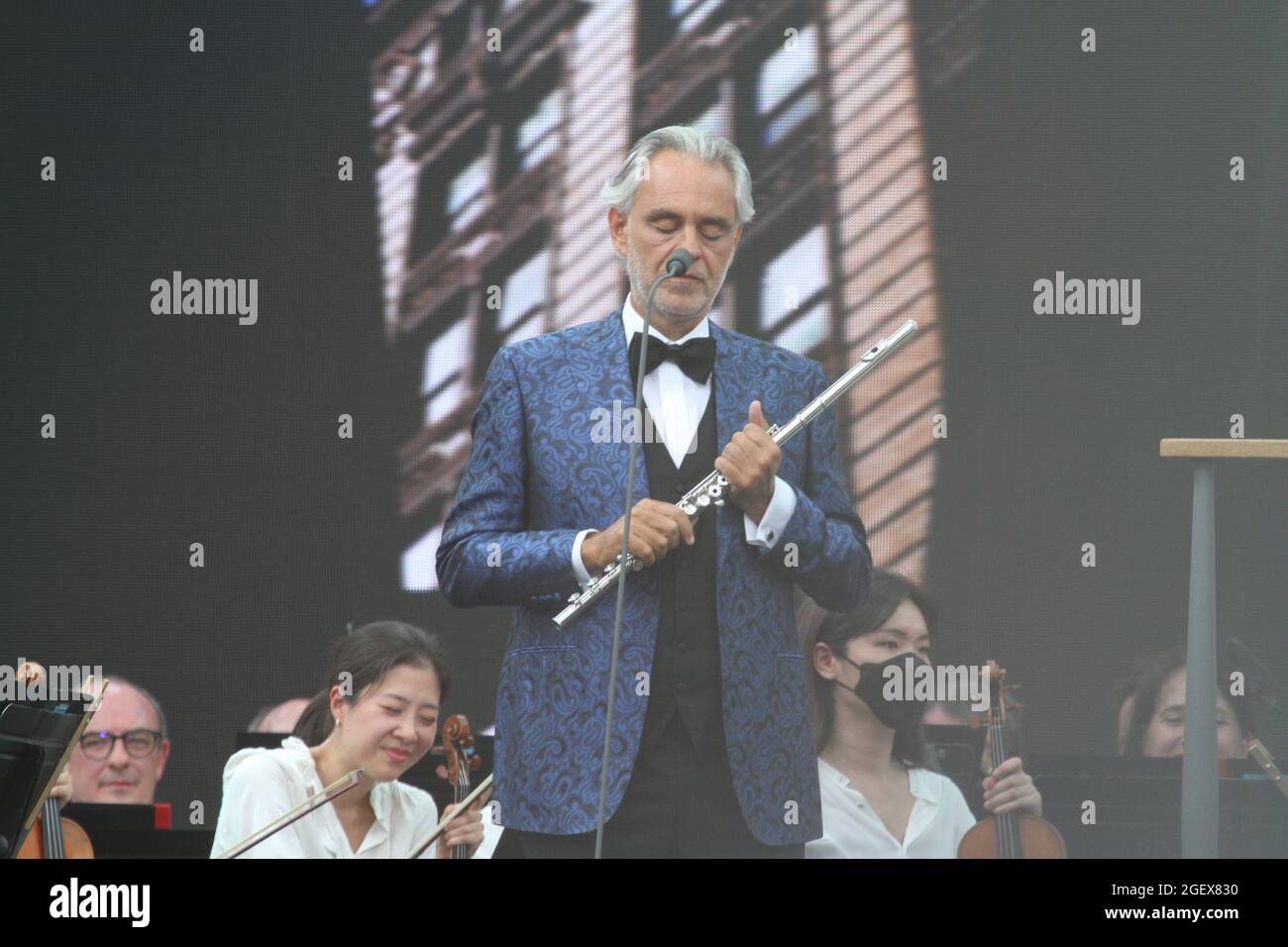 Jennifer springsteen hi-res stock photography and images - Alamy