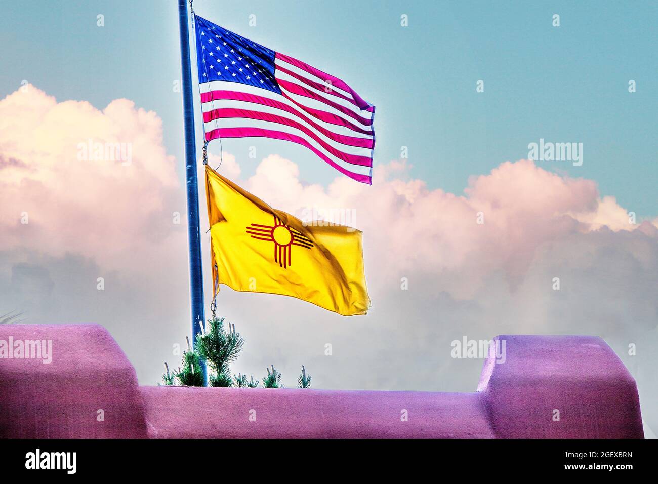 New mexico state flag hi-res stock photography and images - Alamy