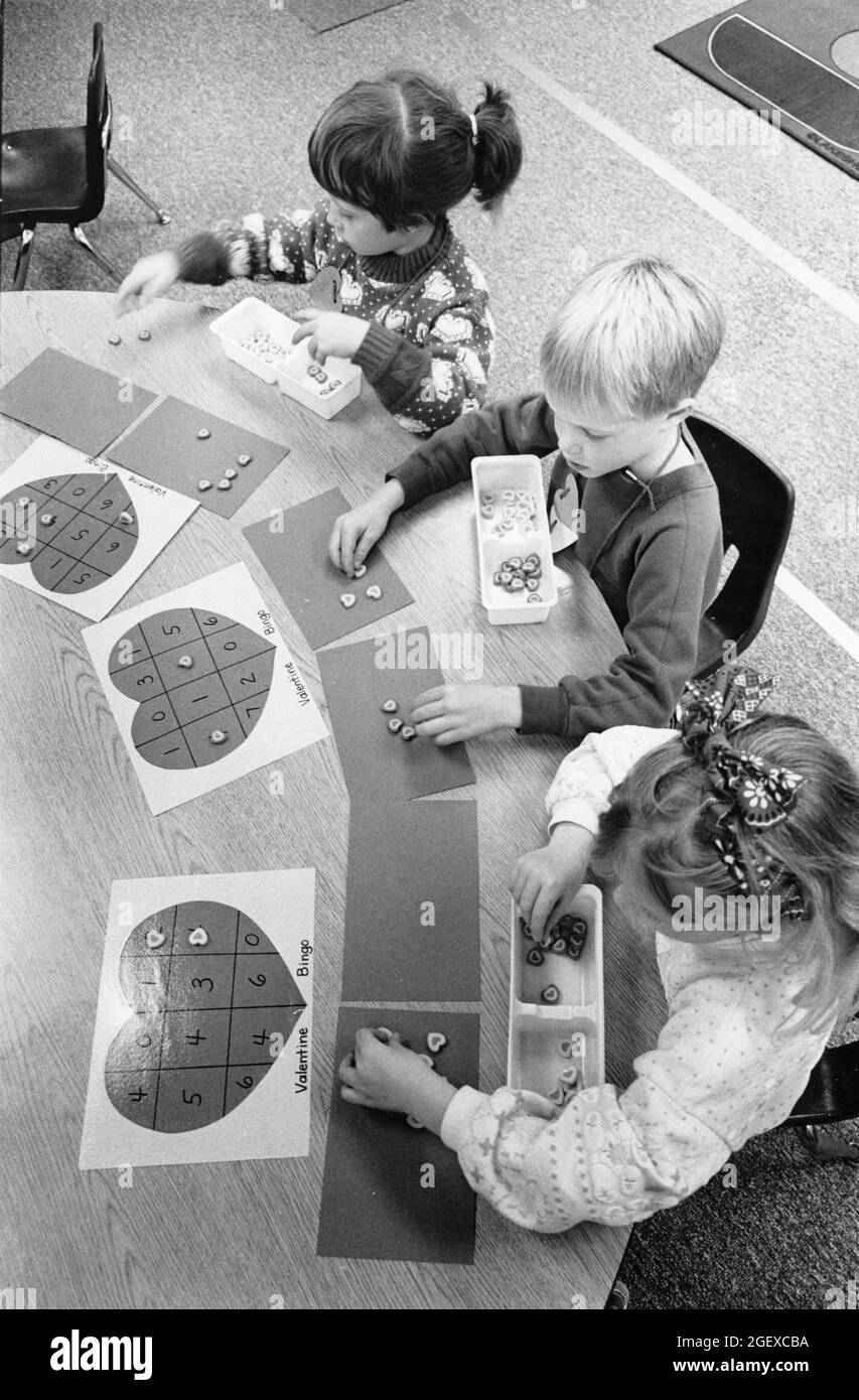 Children using manipulatives hi-res stock photography and images - Alamy