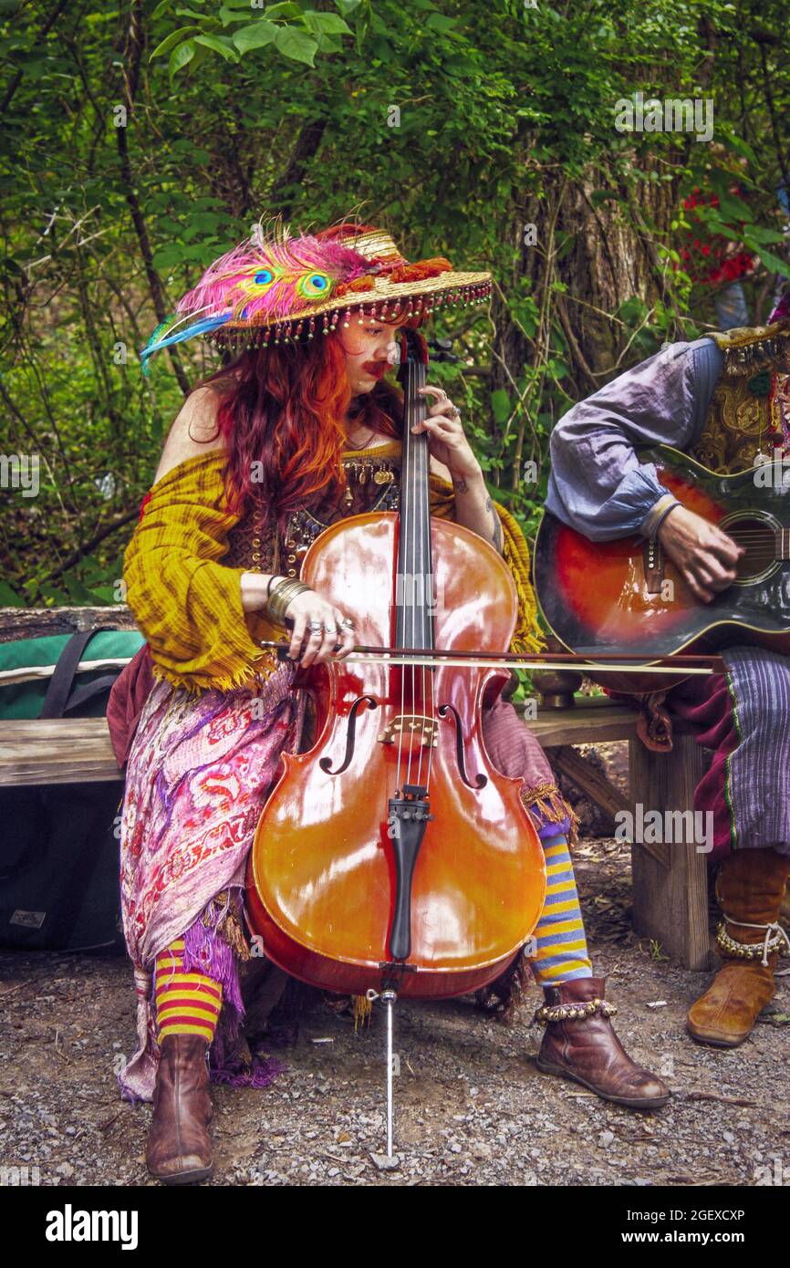 Female fantasy musician medieval hi-res stock photography and images ...