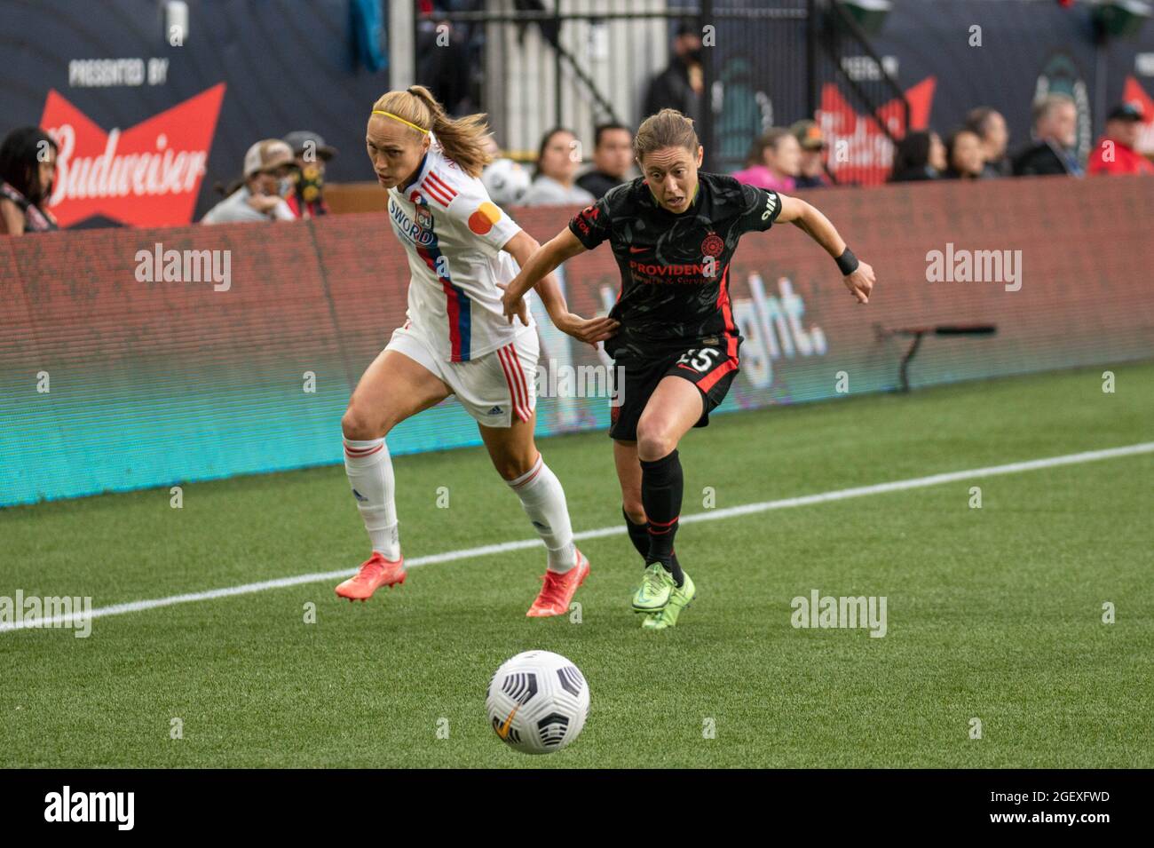 Meghan Klingenberg (25 Portland Thorns) during the Womens International ...