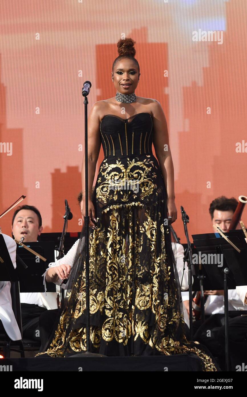 Jennifer Hudson, New York Philharmonic, on stage in attendance for WE ...