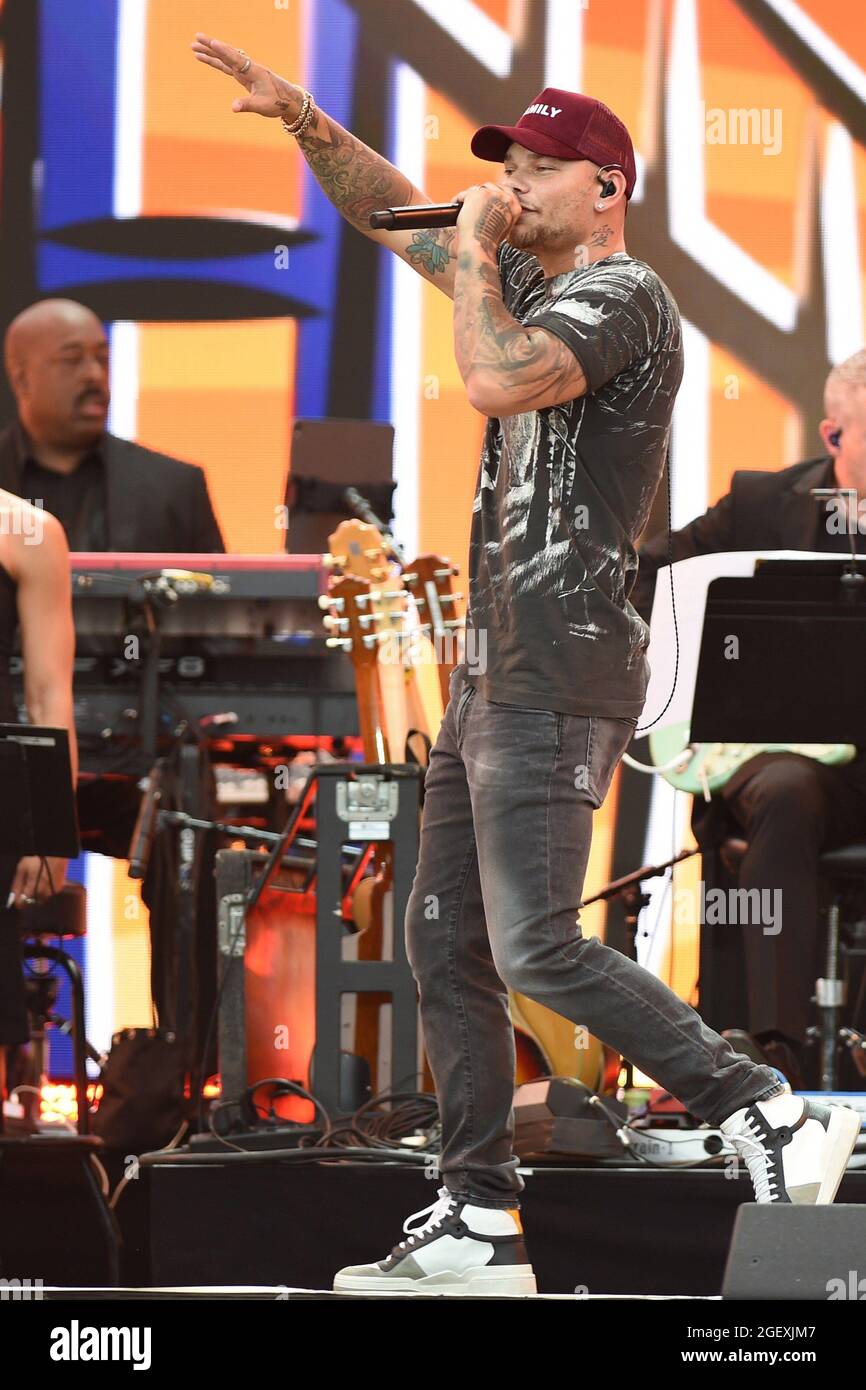 New York, NY, USA. 21st Aug, 2021. Kane Brown, on stage in attendance ...
