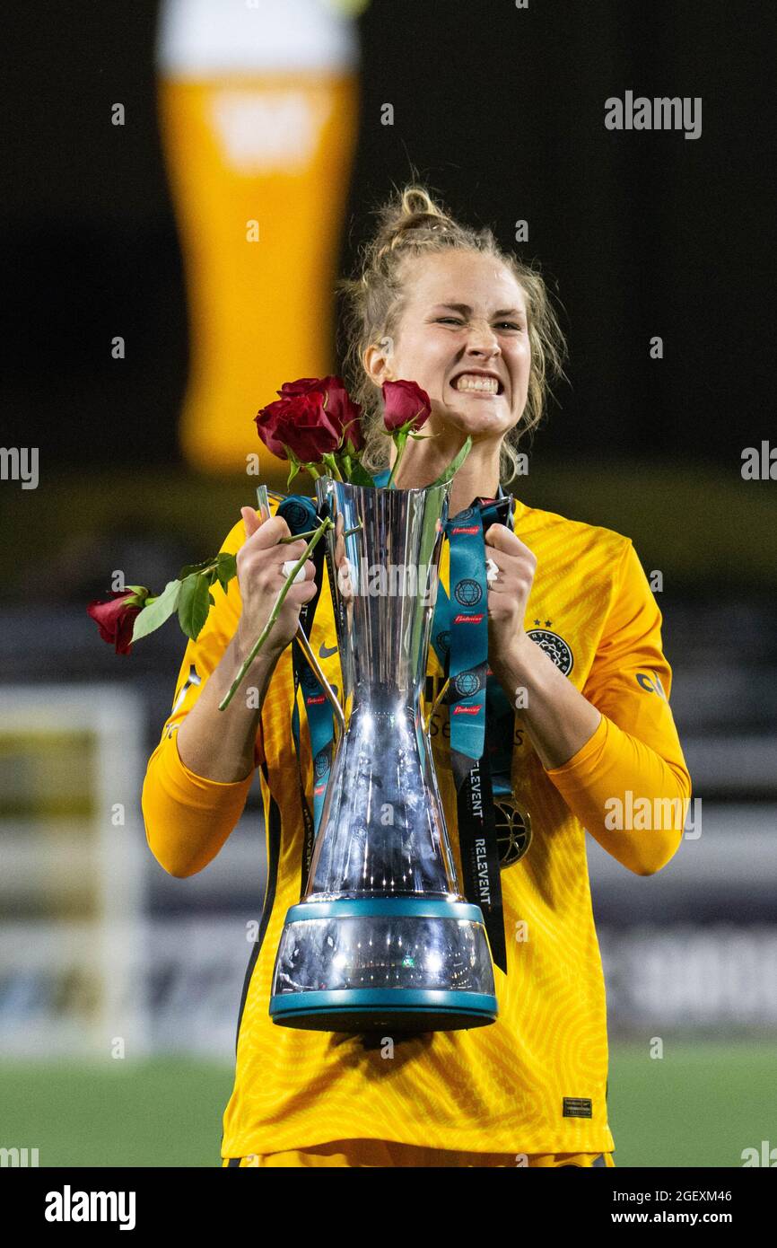 Bella Bixby (31 Portland Thorns) celebrating after the Womens ...