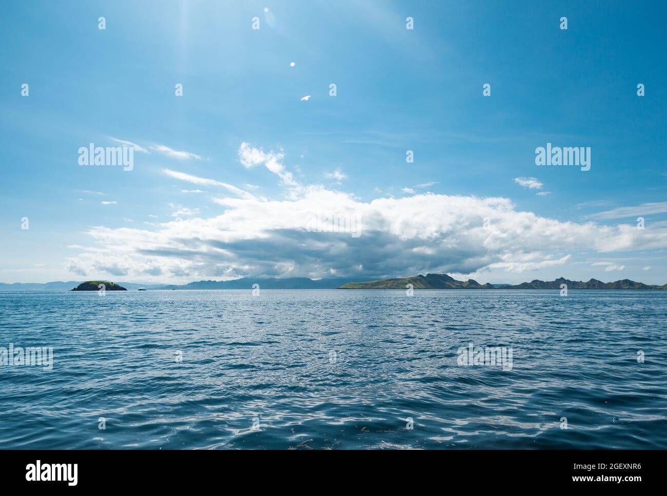 Island cluster hi-res stock photography and images - Alamy