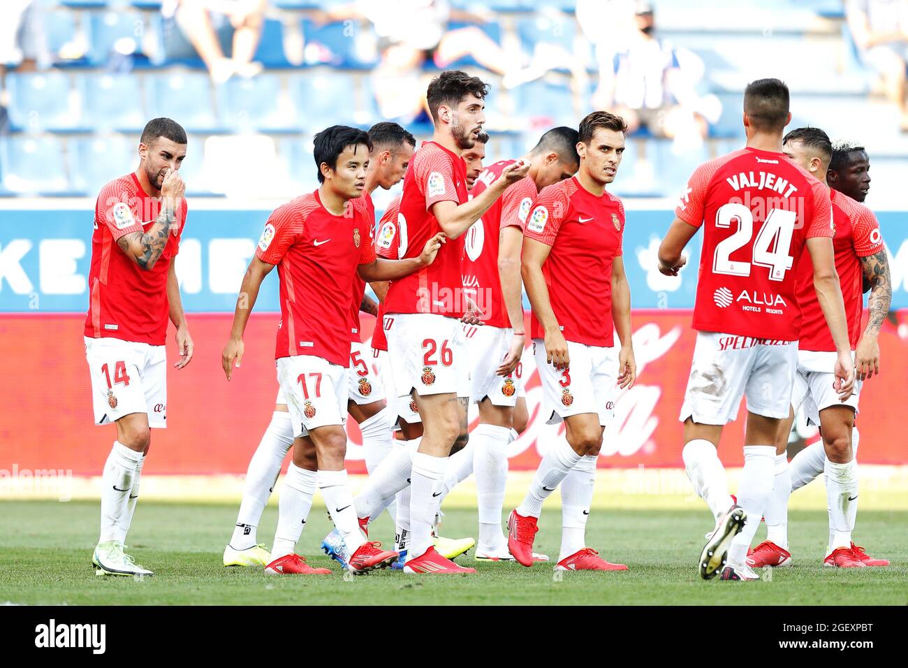 Football niños hi-res stock photography and images - Alamy