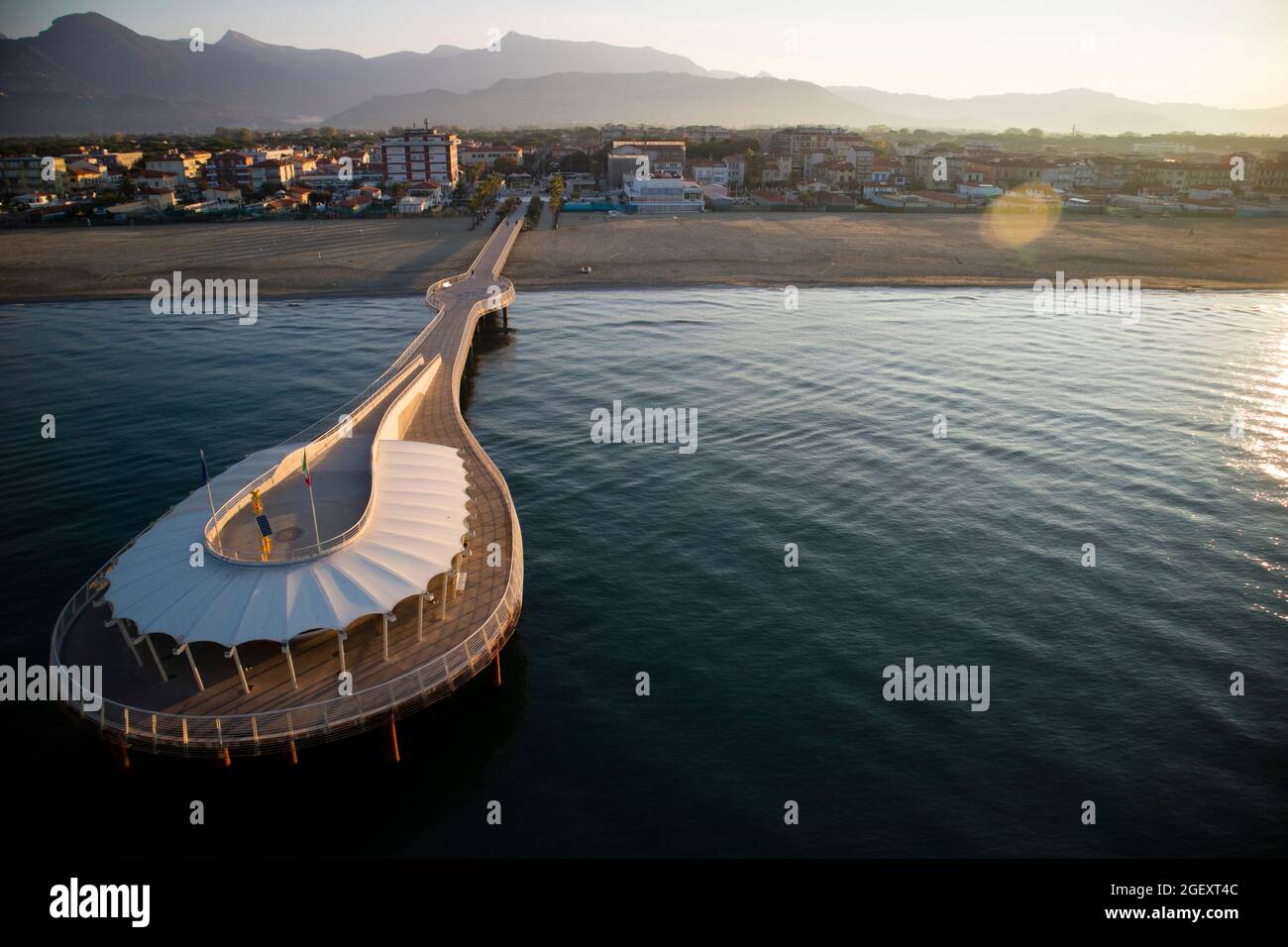 Walk on lido di camaiore hi-res stock photography and images - Alamy
