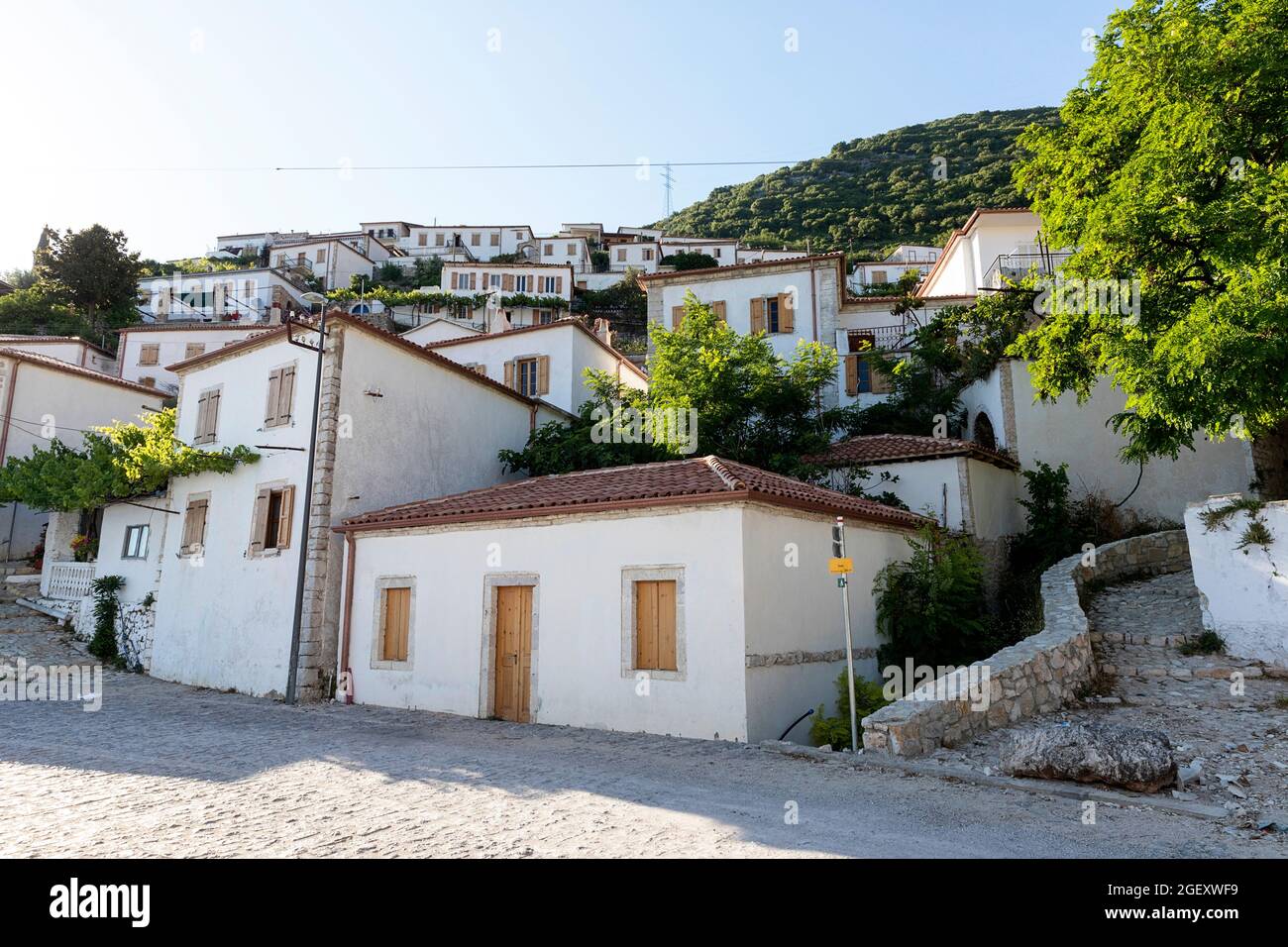 Village of vuno albania hi-res stock photography and images - Alamy