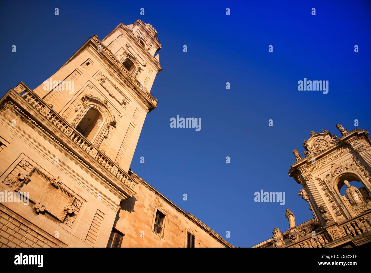 View of the Piazza del Duomo with the light of the sunset in Lecce ...