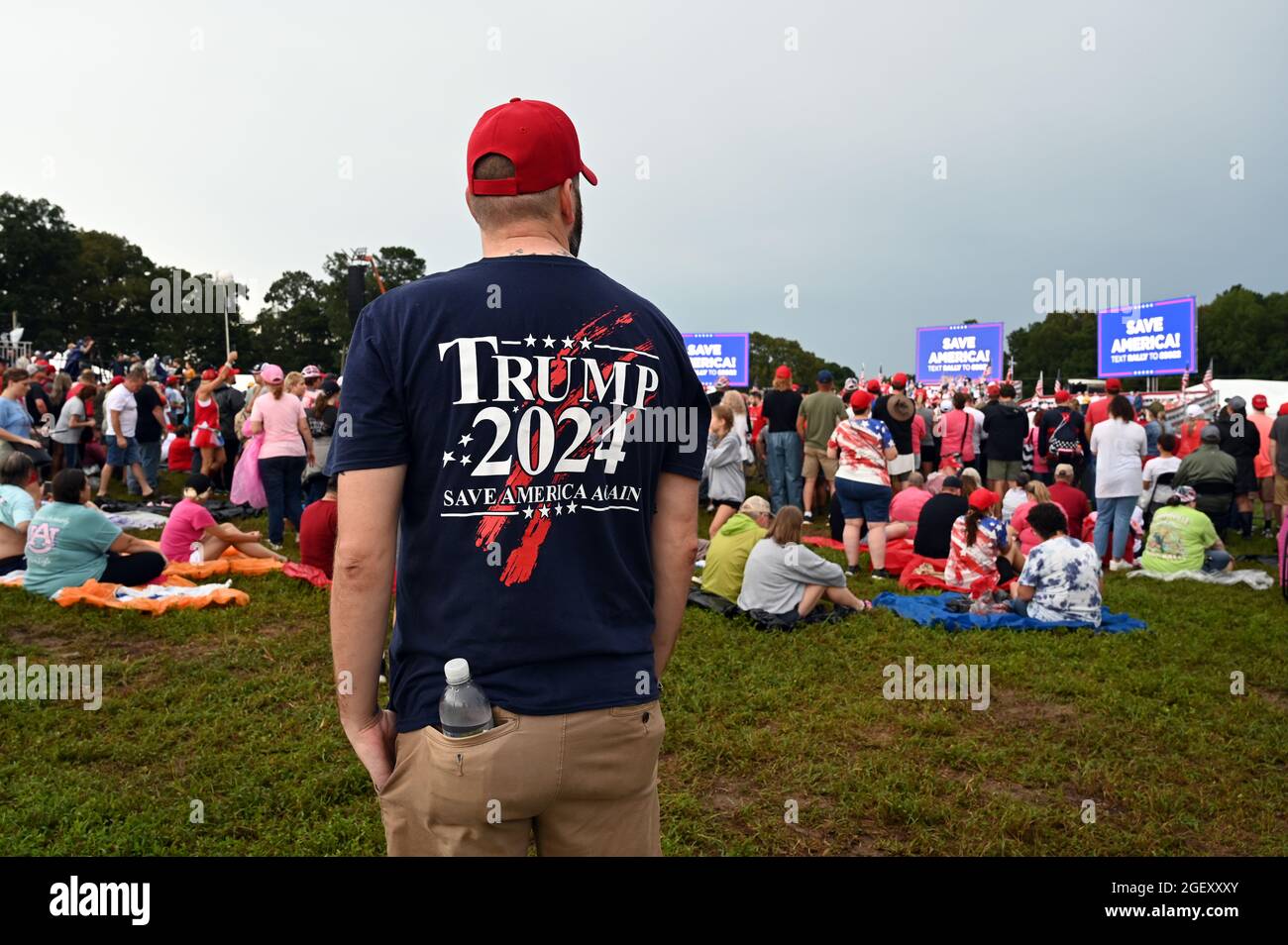 Cullman, Alabama, USA. 21st Aug, 2021. Former President Donald Trump ...