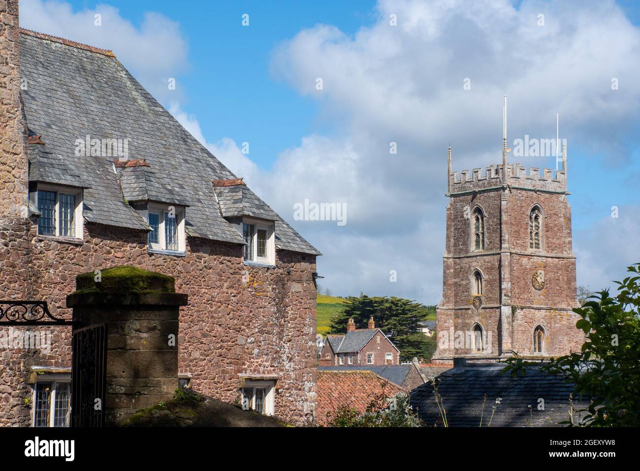 English church tower hi-res stock photography and images - Alamy