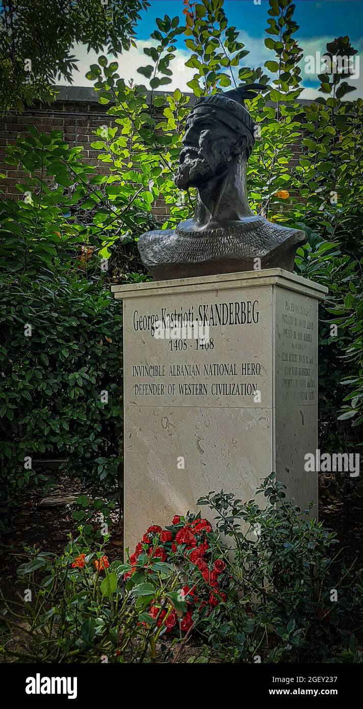 Skanderbeg london hi-res stock photography and images - Alamy