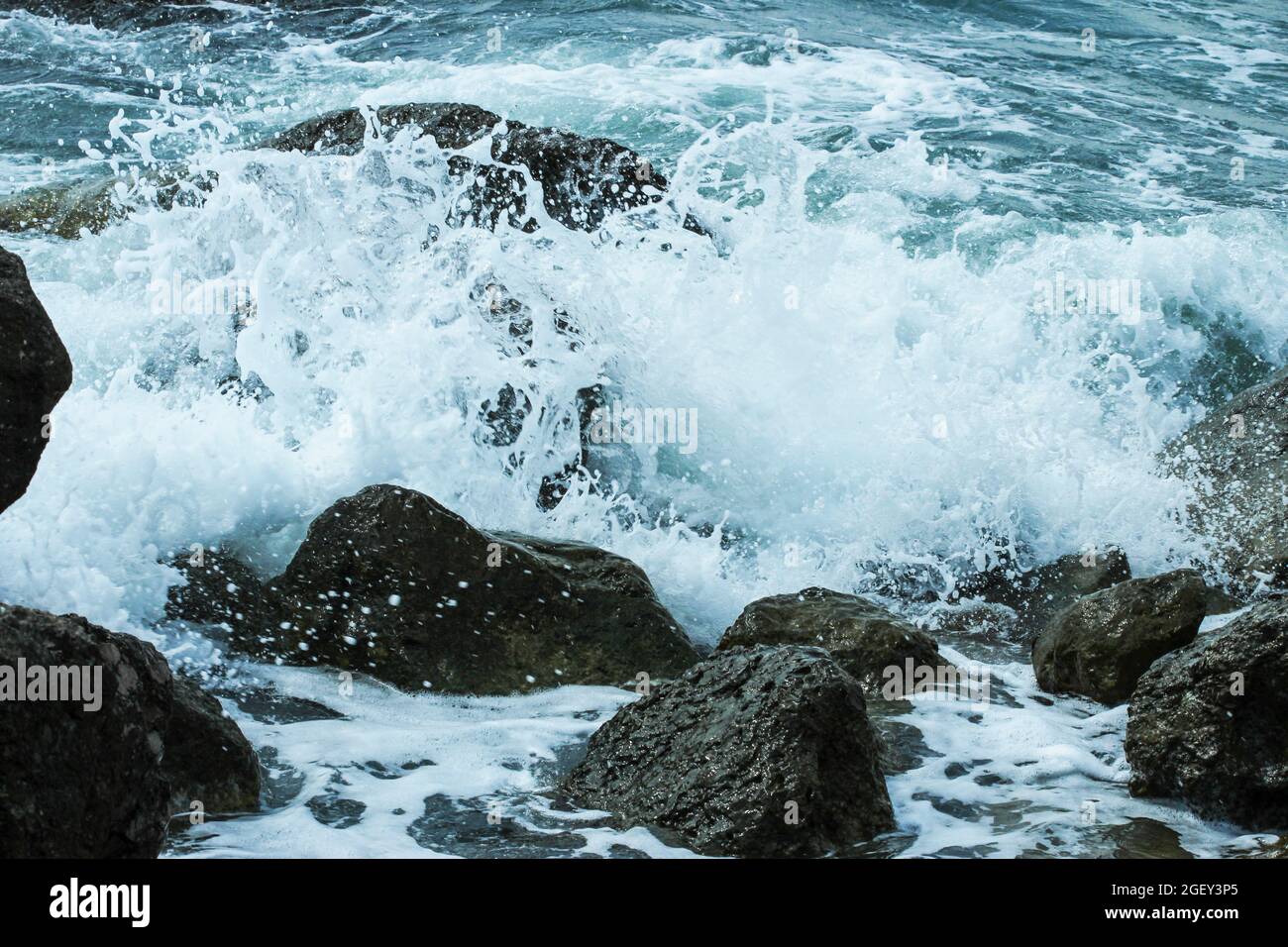 Powerful waves against sea hi-res stock photography and images - Alamy