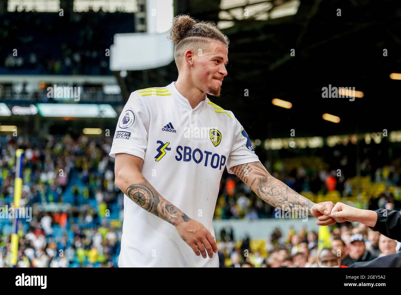 Kalvin Phillips #23 of Leeds United bumps fists with a fav Stock Photo ...