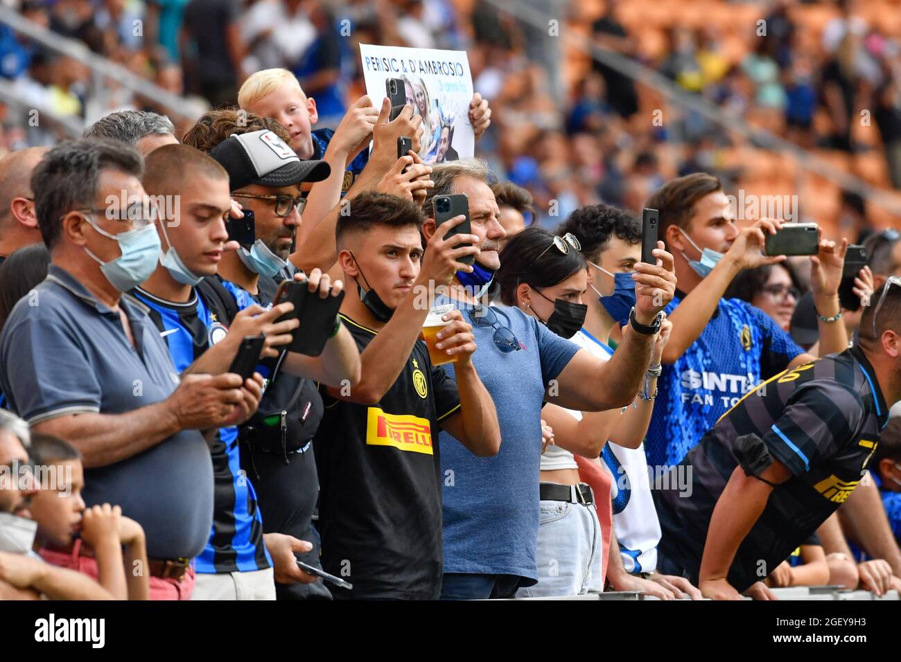 Genoa fans hi-res stock photography and images - Alamy