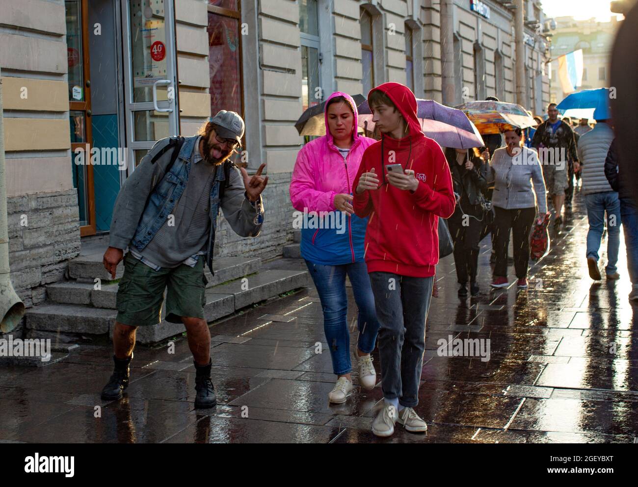 Newsman hi-res stock photography and images - Alamy