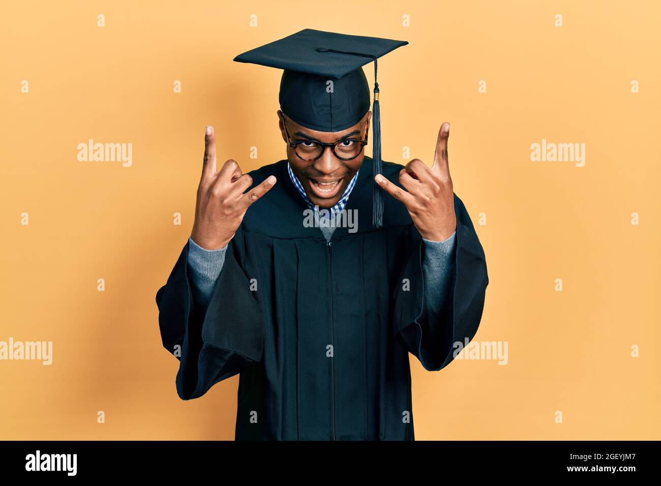 Graduation rock hi-res stock photography and images - Alamy