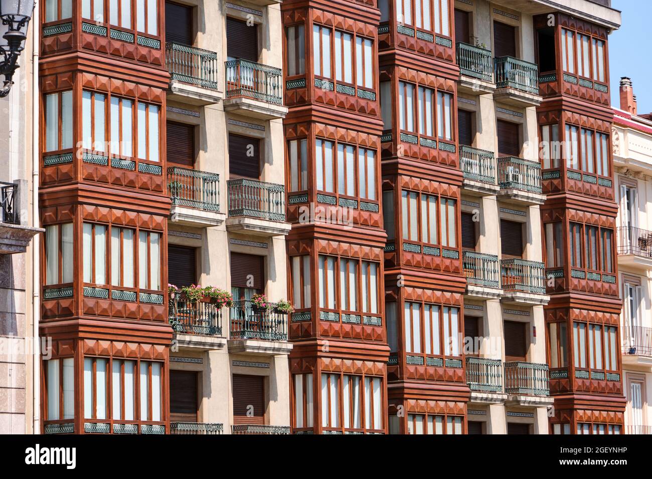 Classic building facades in hi-res stock photography and images - Alamy