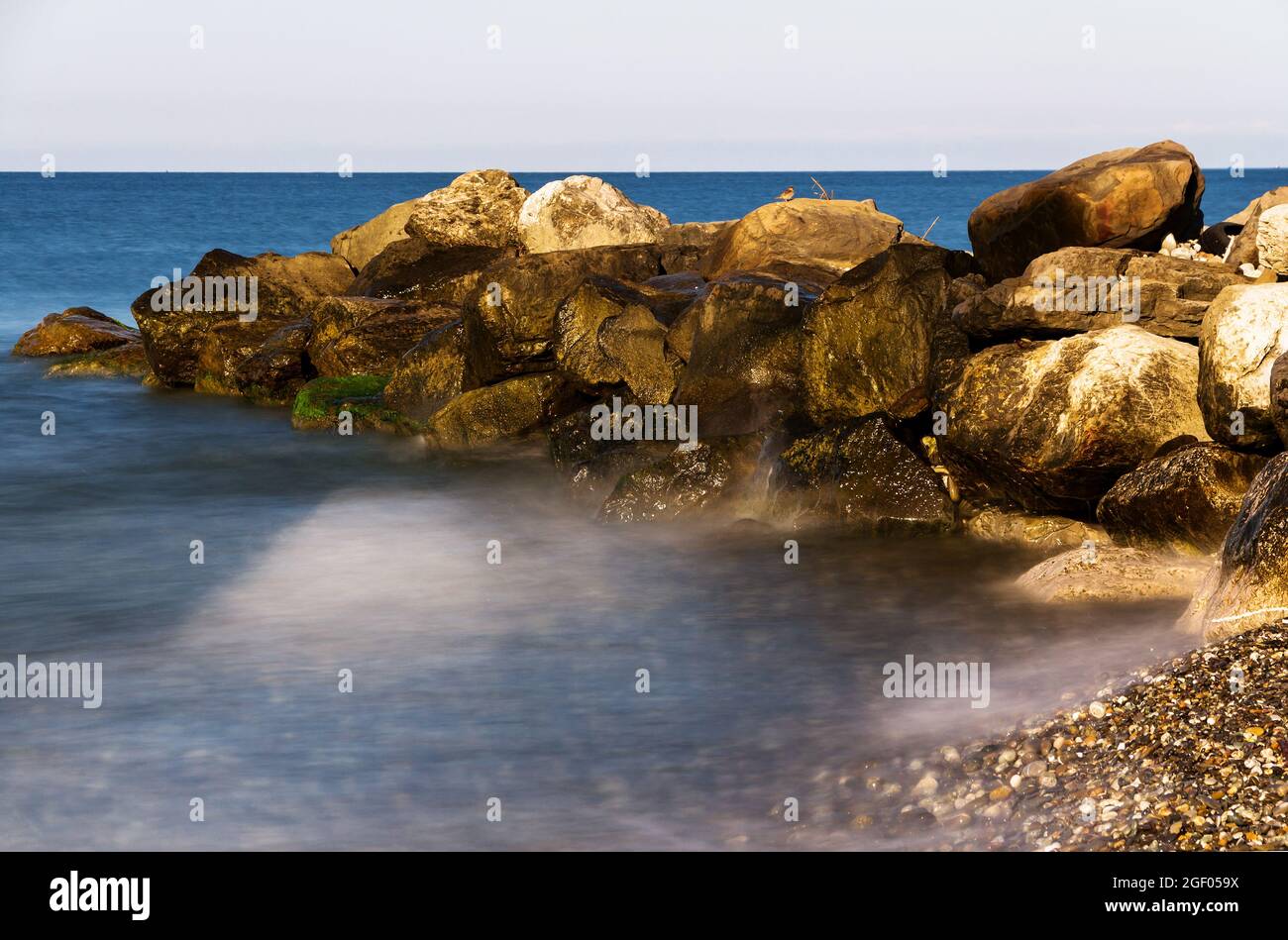 Huge stone boulders hi-res stock photography and images - Alamy