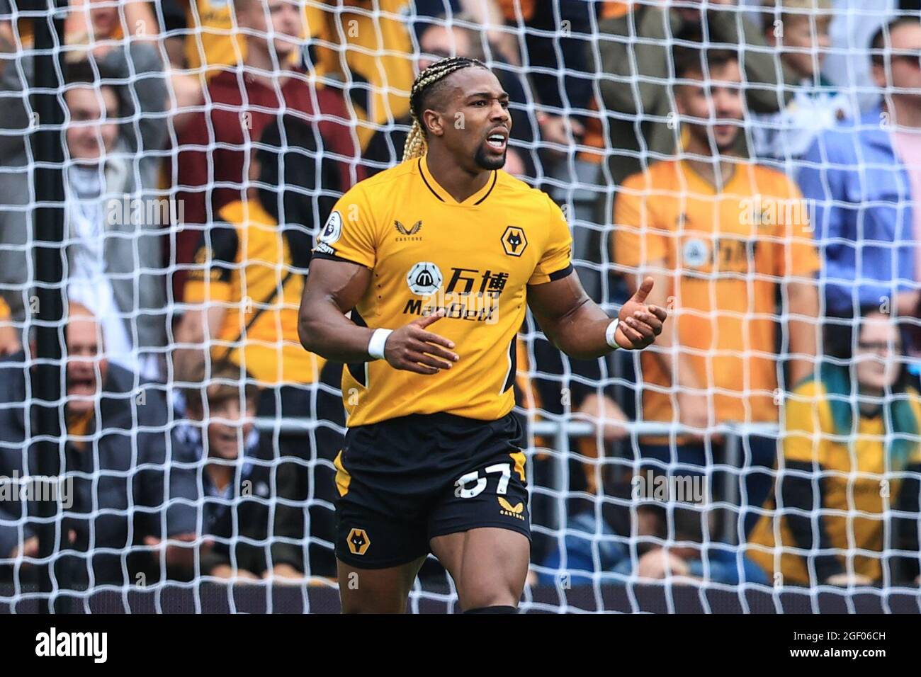Adama Traore #37 of Wolverhampton Wanderers reacts as he misses a ...