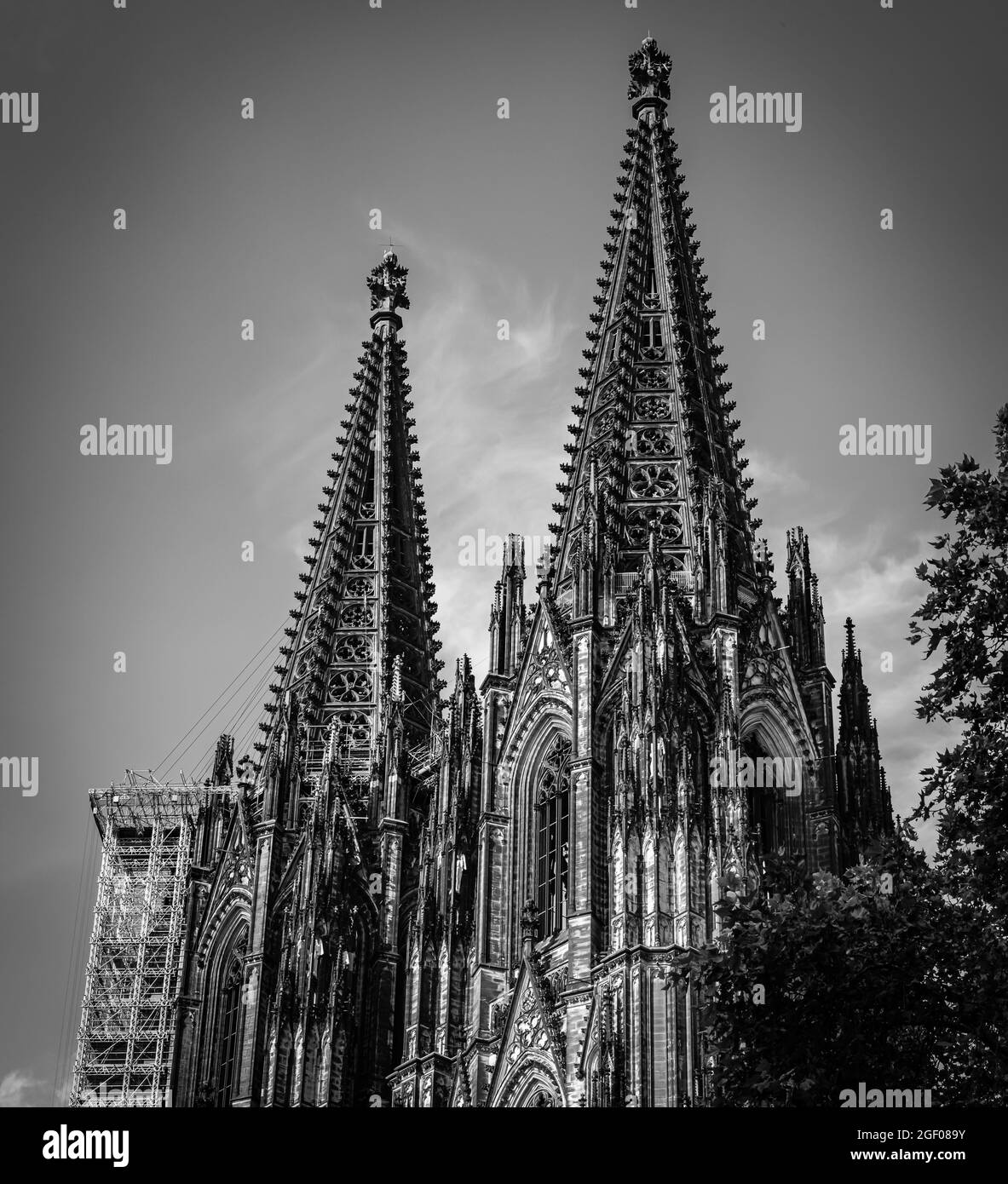 Cologne Cathedral - famous landmark in the city center Stock Photo - Alamy