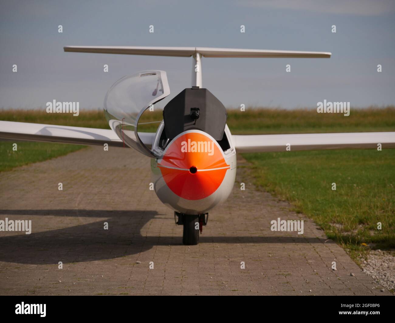 Discus 2cT glider Stock Photo - Alamy