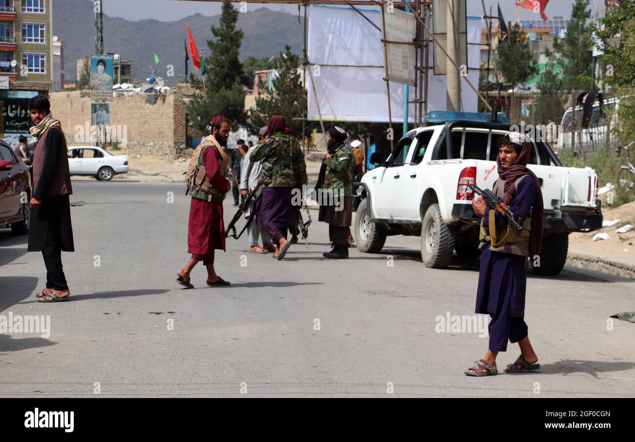 Kabul streets hi-res stock photography and images - Alamy