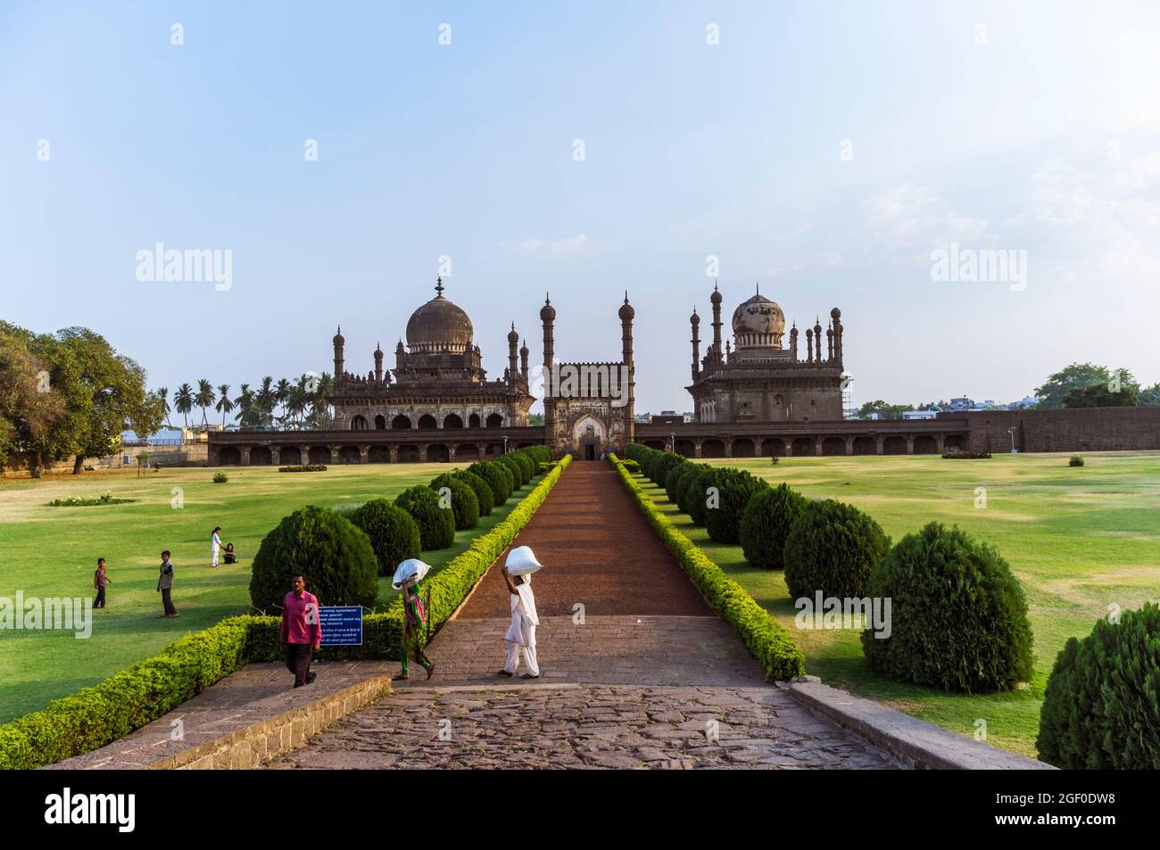 Ibrahim rouza mausoleum hi-res stock photography and images - Alamy
