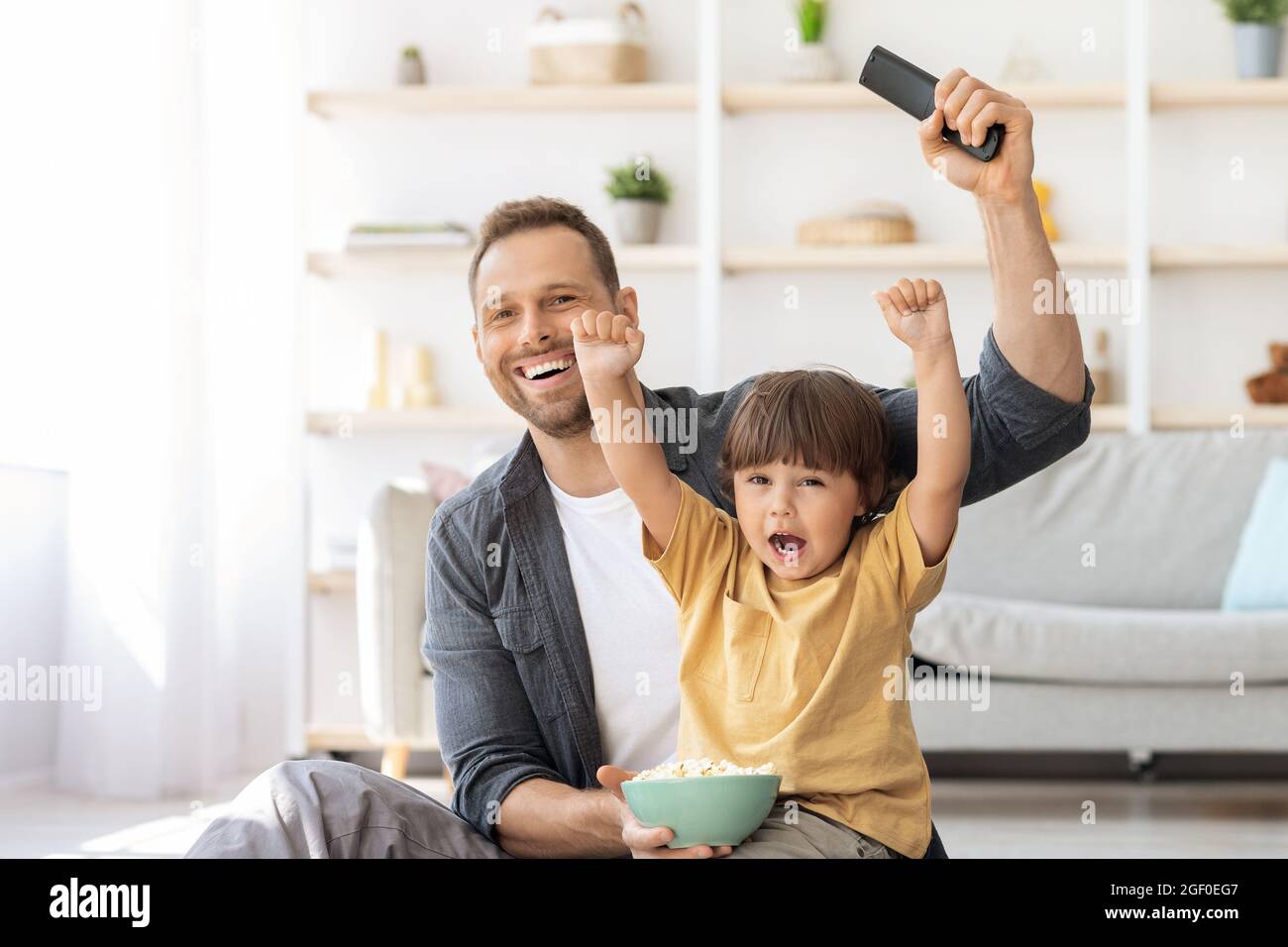 Football dad shouting hi-res stock photography and images - Alamy