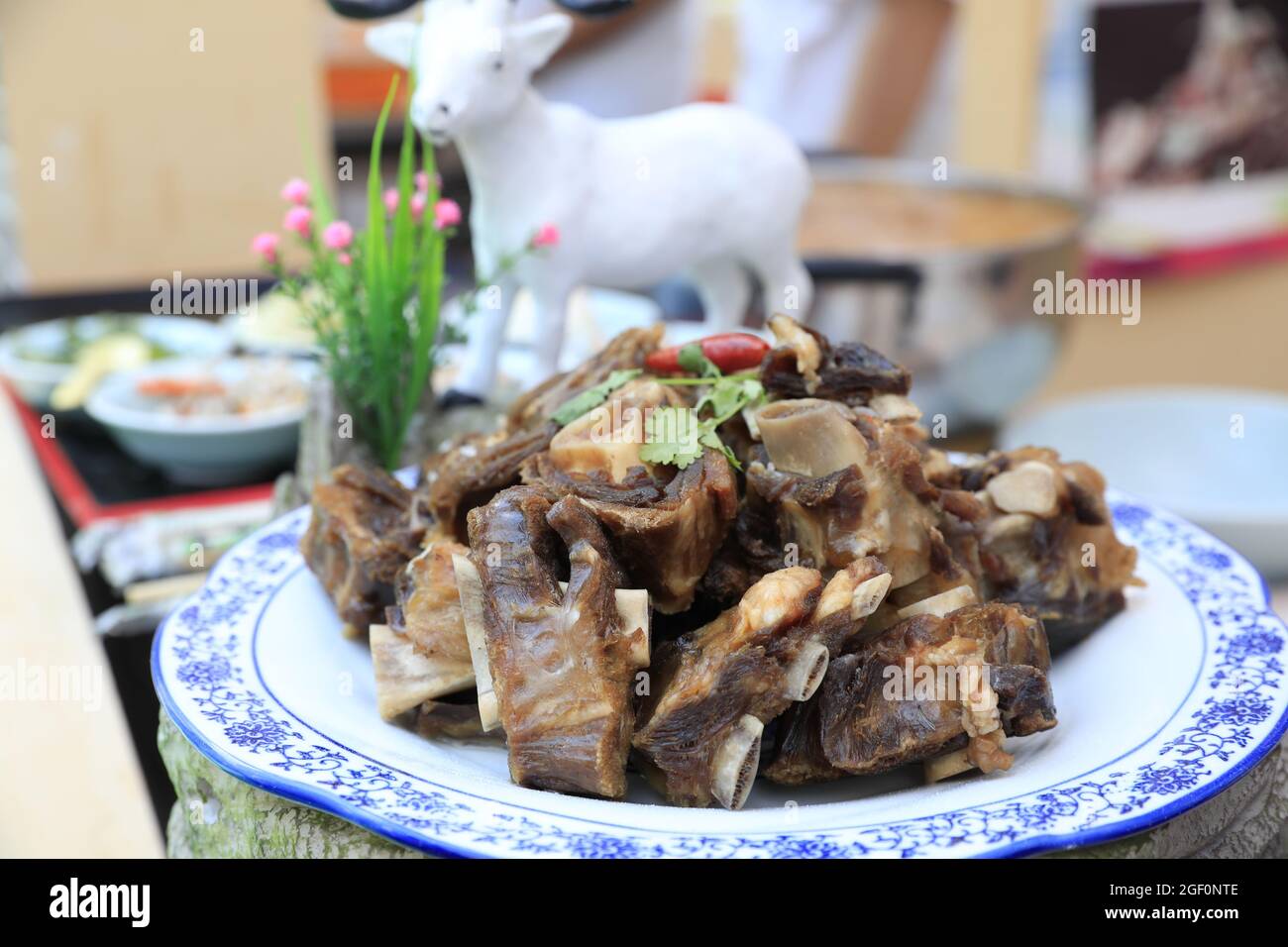 Dry lamb chops hi-res stock photography and images - Alamy
