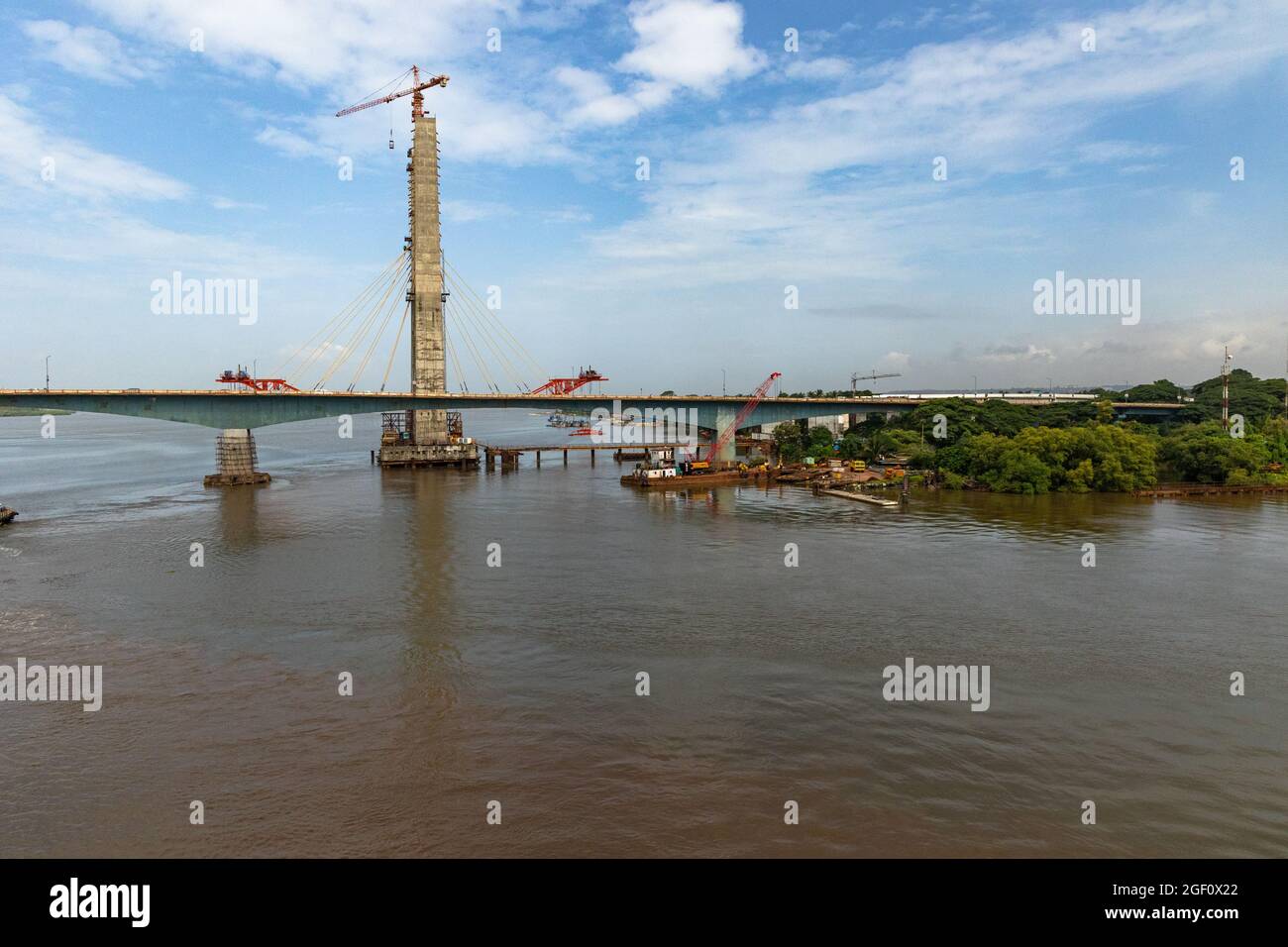 Under construction Four Lane New Zuari Bridge - Manohar Setu ...