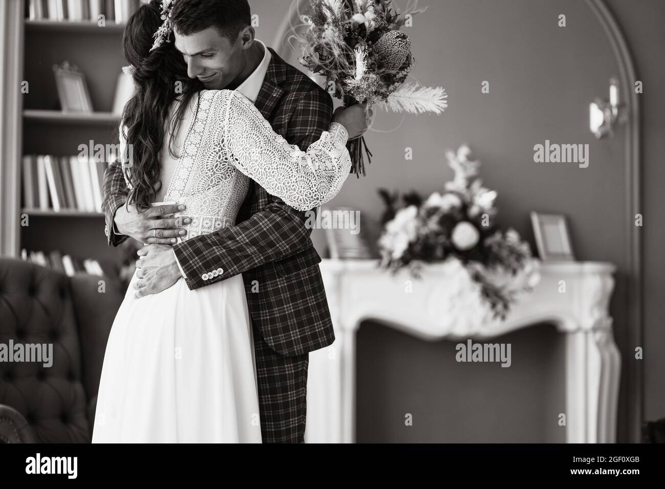 Boho bride and groom hi-res stock photography and images - Alamy