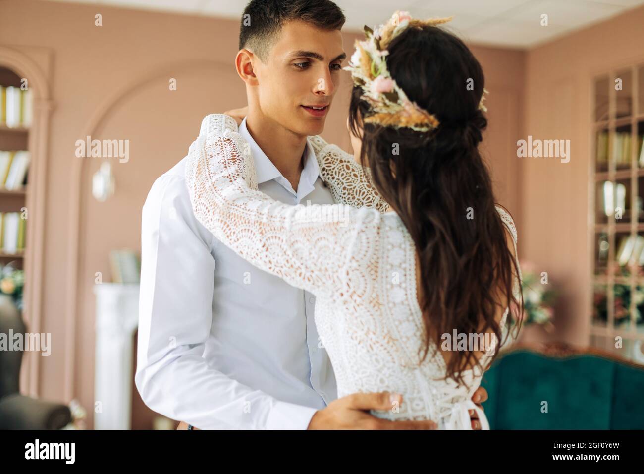 Happy young couple of bride and groom, First wedding dance, Newlyweds ...