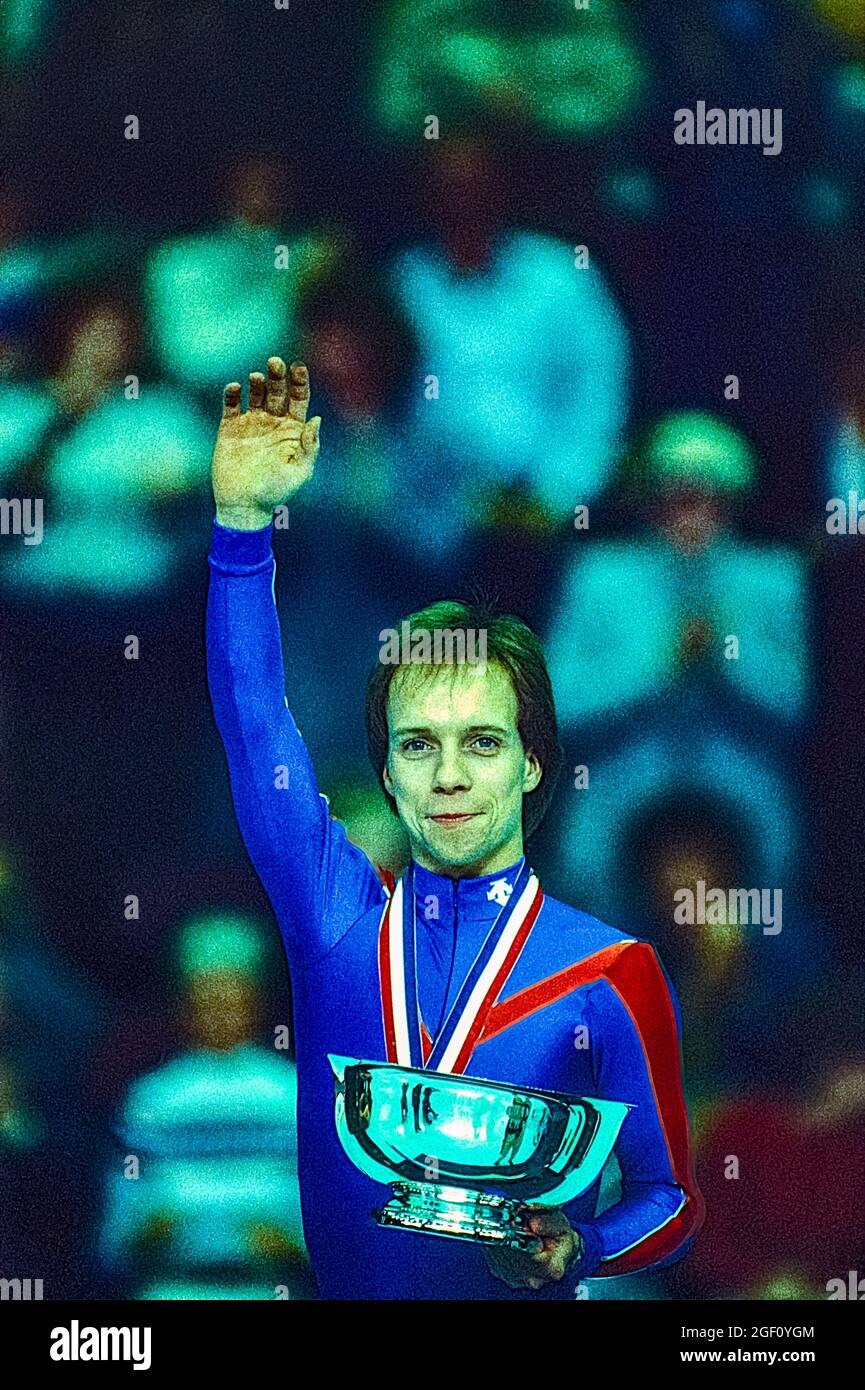 Scott Hamilton win the gold in the men's figure skating competition at ...