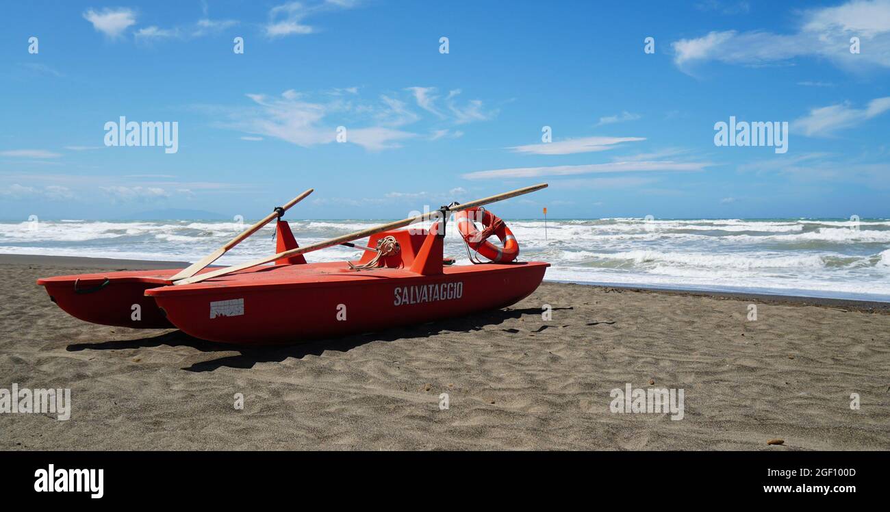 Fishing boat rescue coast guard hi-res stock photography and images - Alamy