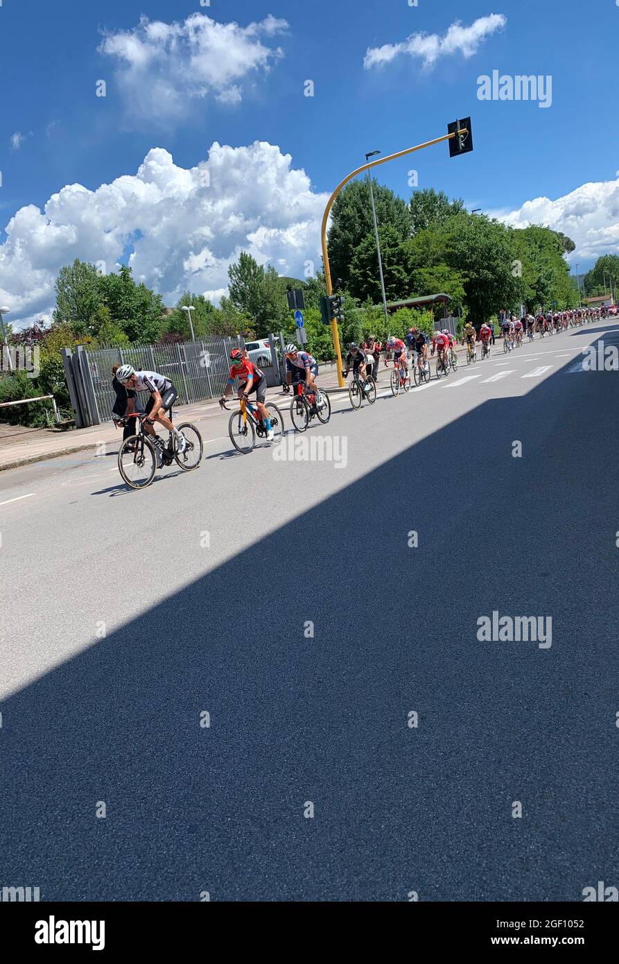 Professional racing cyclists hi-res stock photography and images - Alamy
