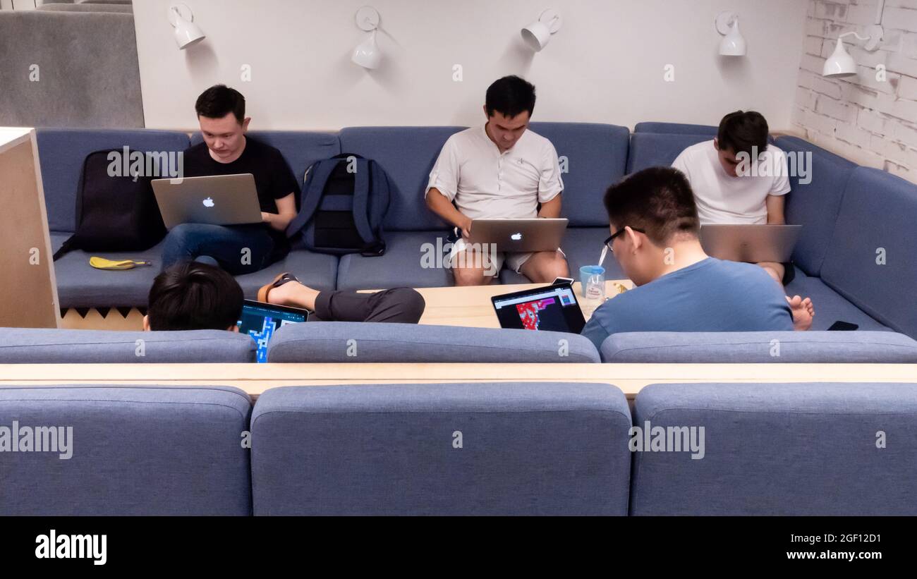 Gaming laptops hi-res stock photography and images - Alamy