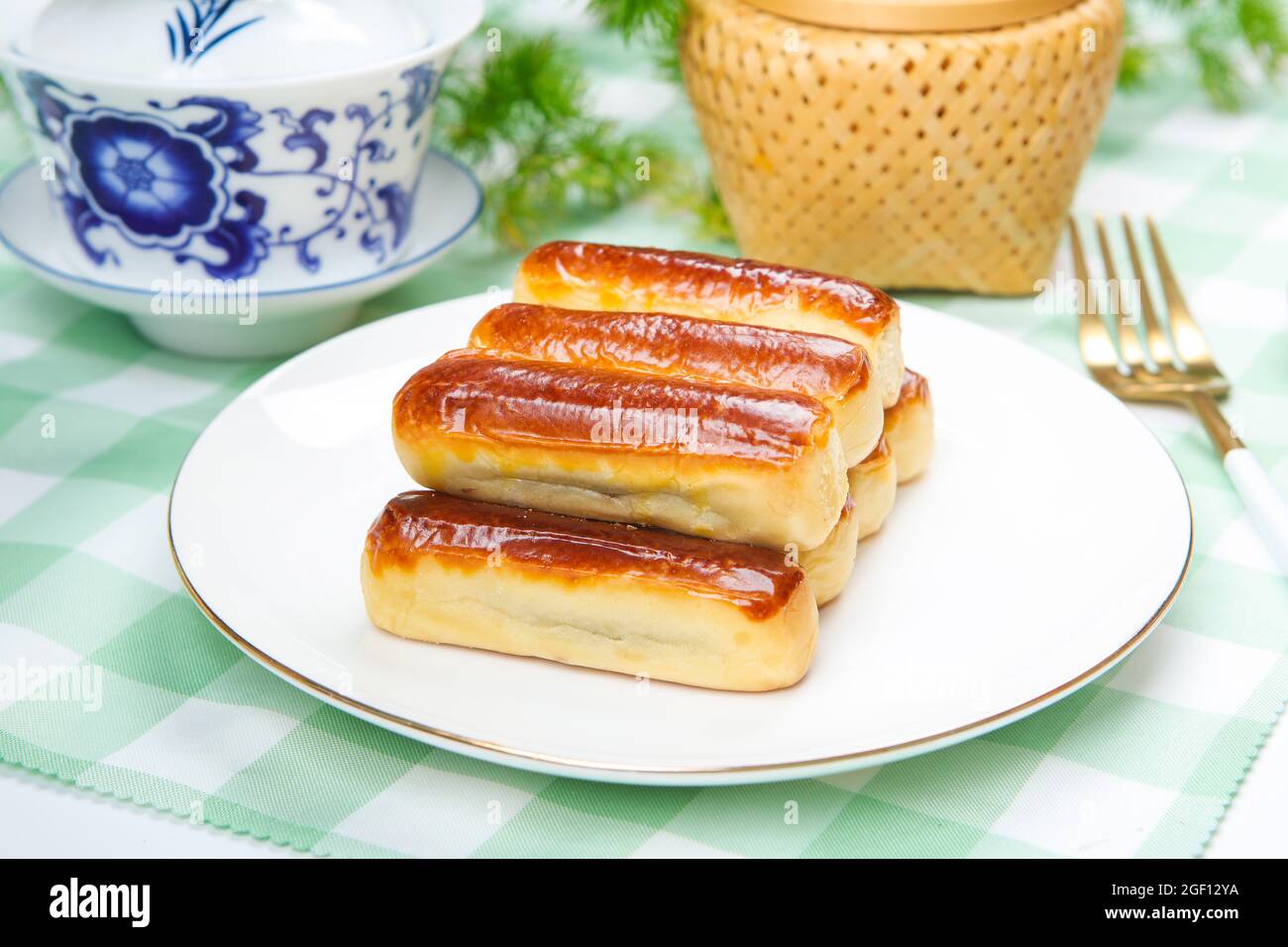 Red bean paste chestnut crisp delicious afternoon tea Stock Photo - Alamy